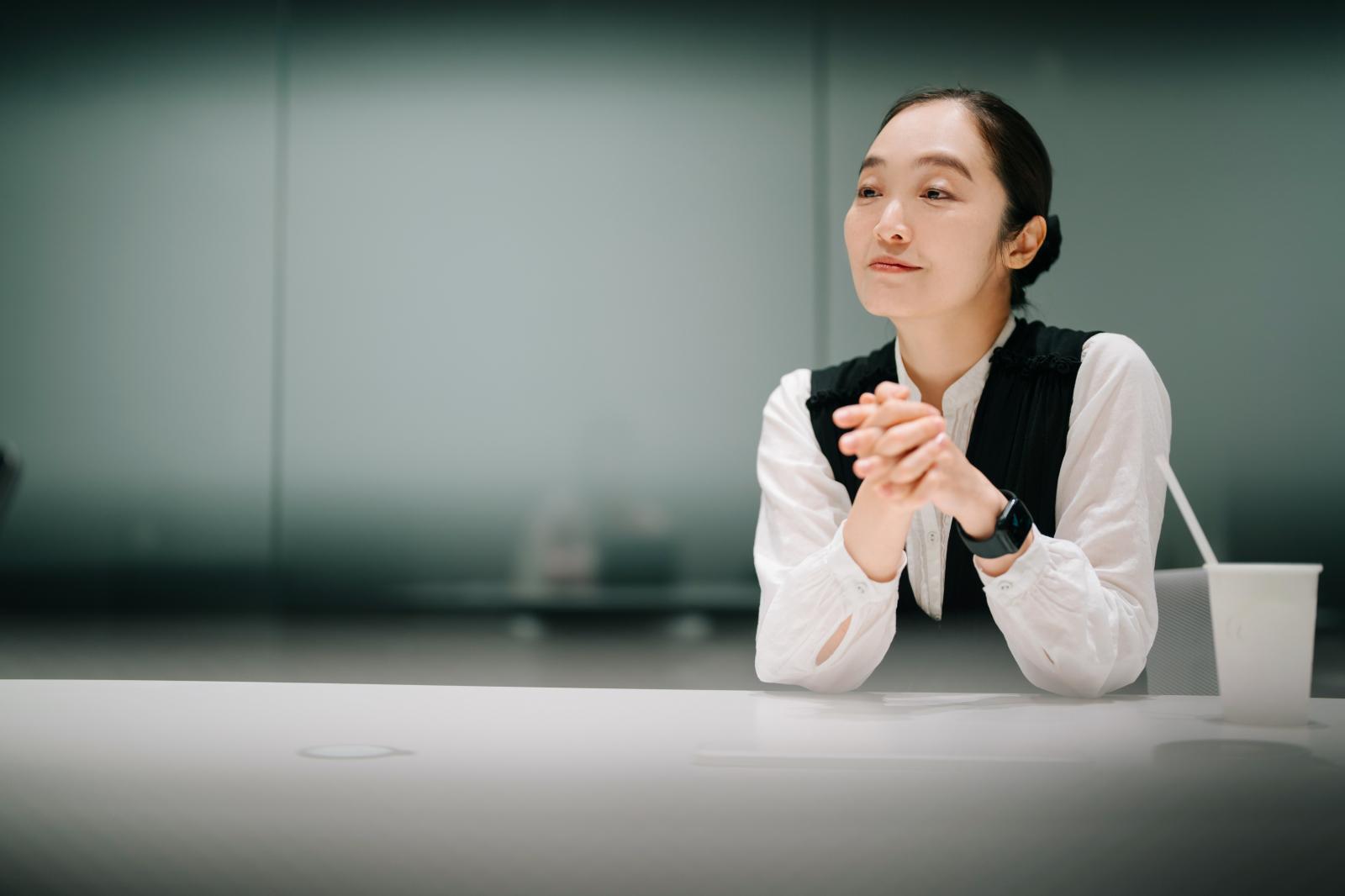 틀을 깨는 선택으로 구축한 업의 안정감 | 로웨이브 Lawwave