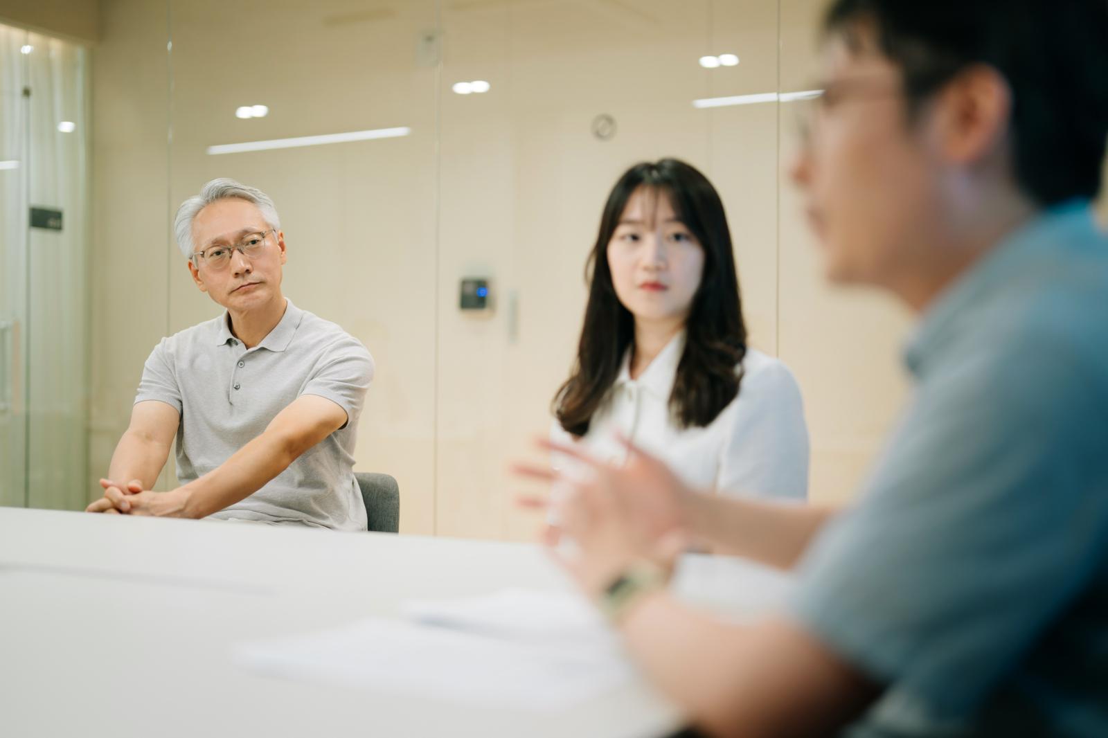 AI가 변호사에 미칠 영향, 10가지 가설 OX 토크 | 로웨이브 Lawwave