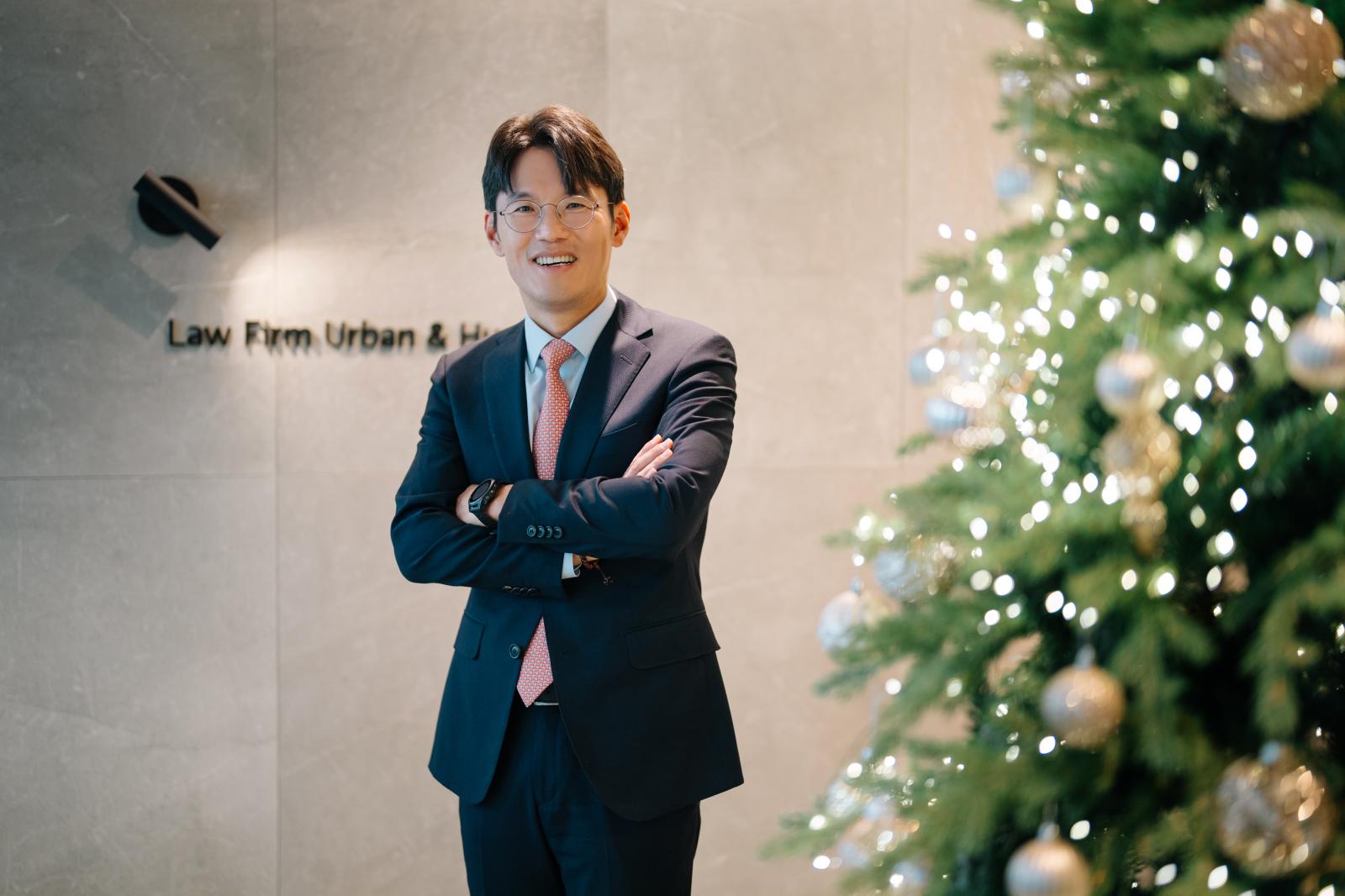 비주류 아이덴티티로 승부 보는 법 | 로웨이브 Lawwave