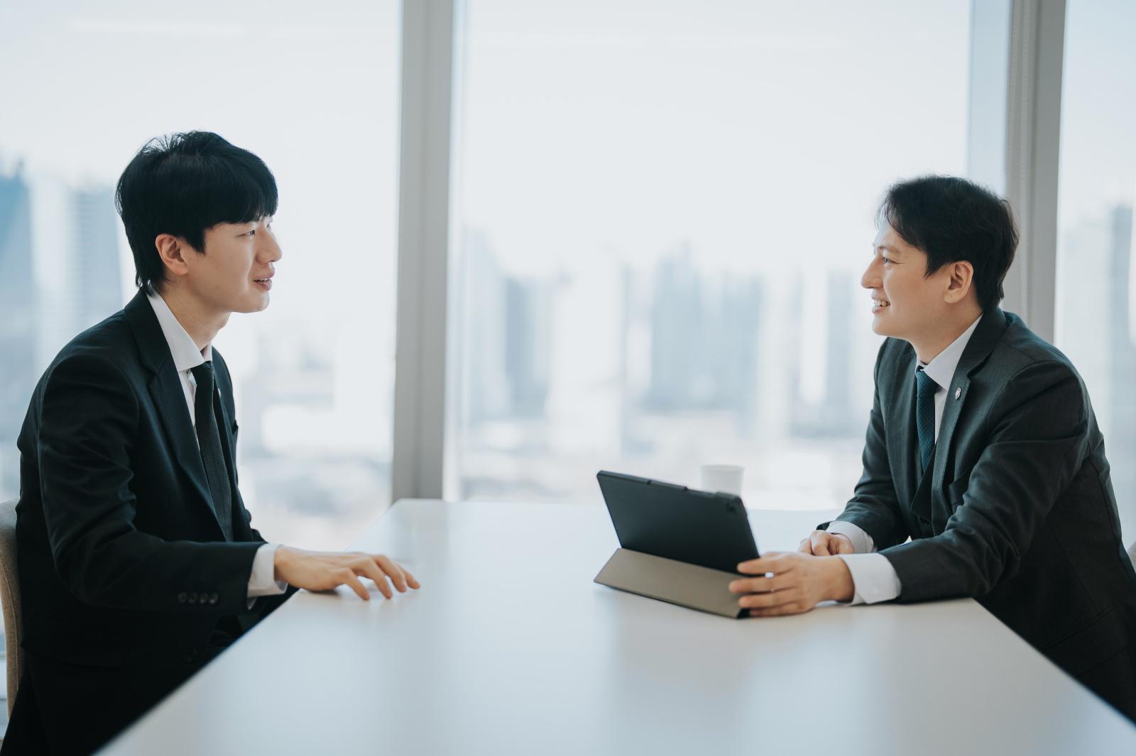 재미와 수임 모두 잡는 변호사 유튜브, 무엇이 달라야 할까요? | 로웨이브 Lawwave