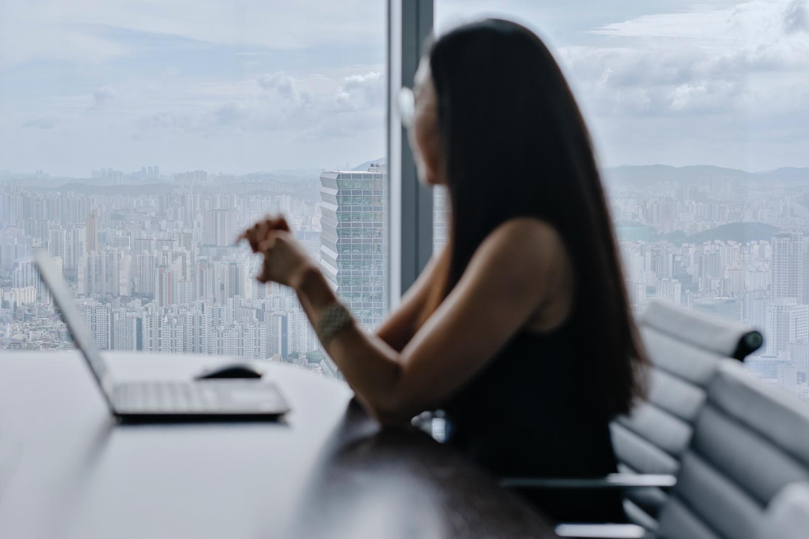 청년 변호사, AI에게 대체되지 않으려면 어떤 역량을 키워야 할까요? | 로웨이브 Lawwave